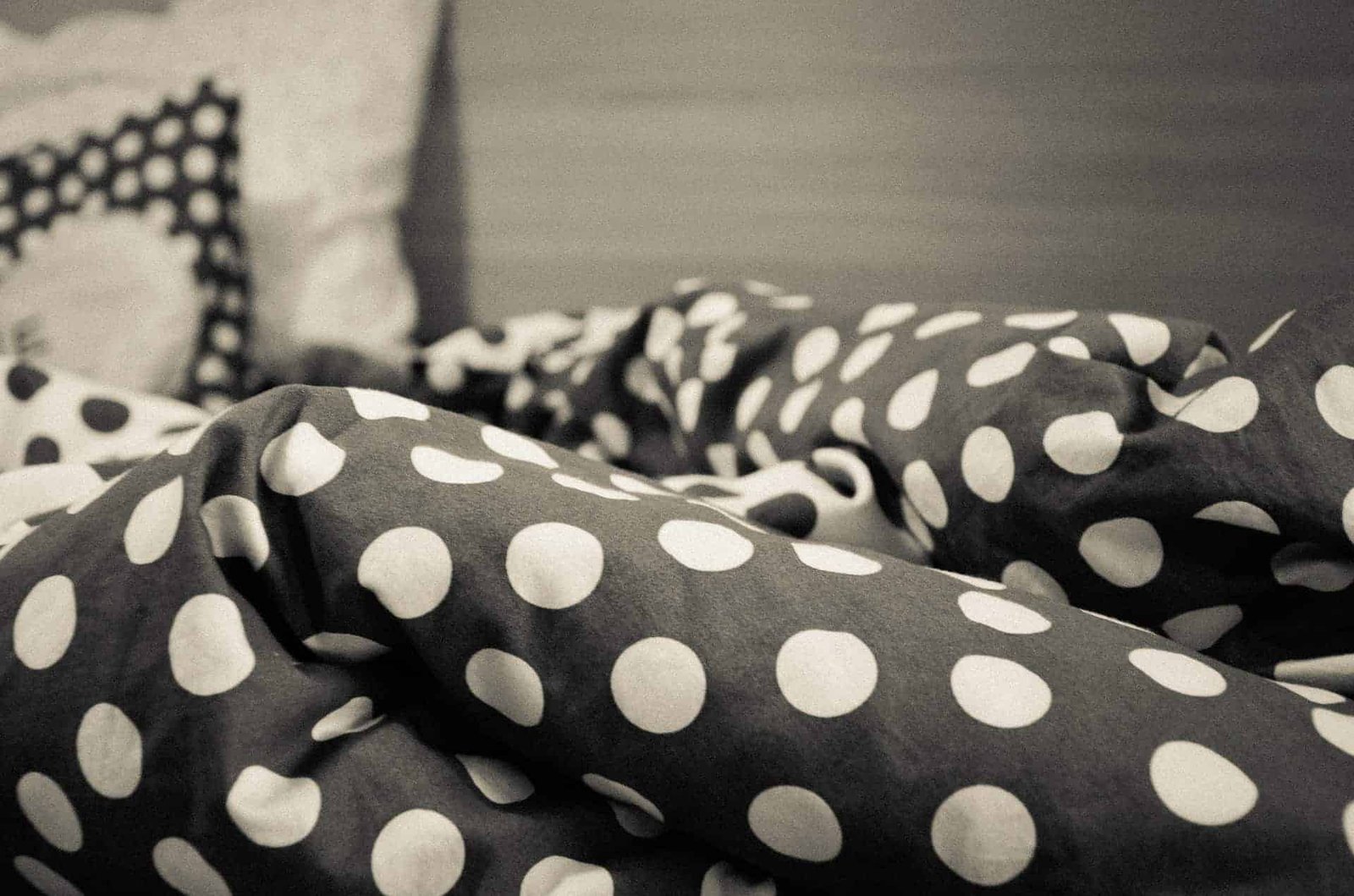 How to Keep a Blanket Hog from Stealing the Covers - Cheap and Cheeky